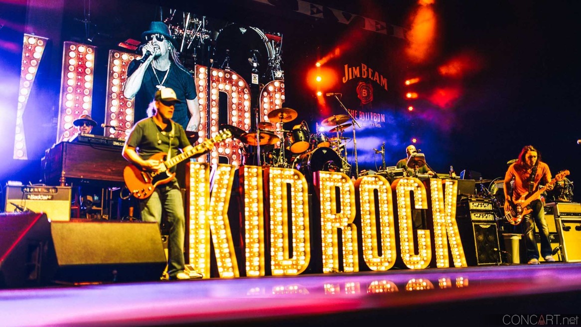 Concert Photos: Kid Rock @ Klipsch Music Center — Indianapolis 2013 ...